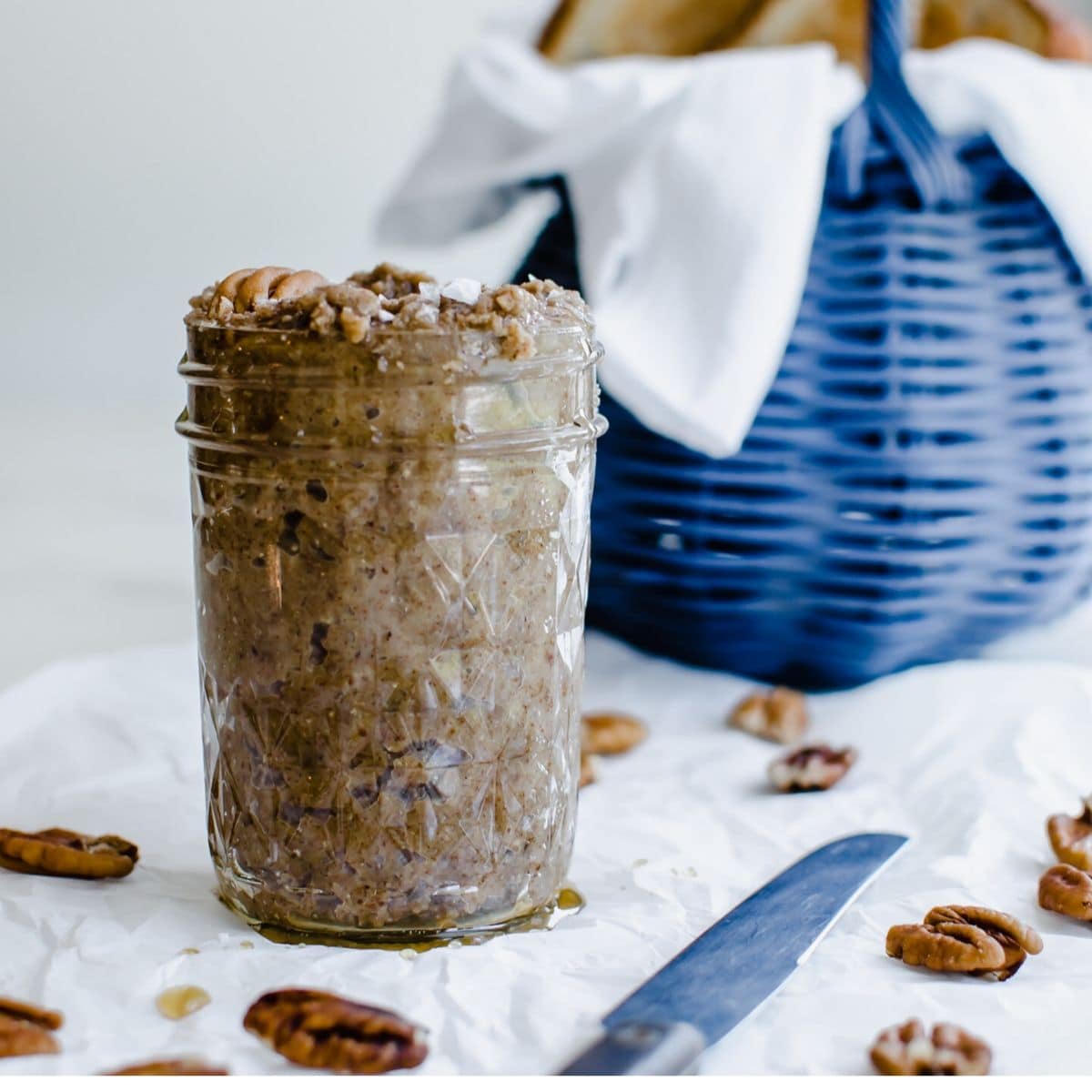 How to Make Homemade Pecan Butter - A Simple and Easy Recipe!